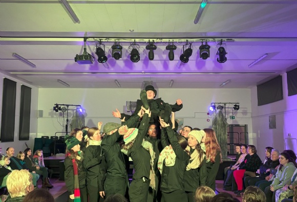 Coombe Dean School - Home