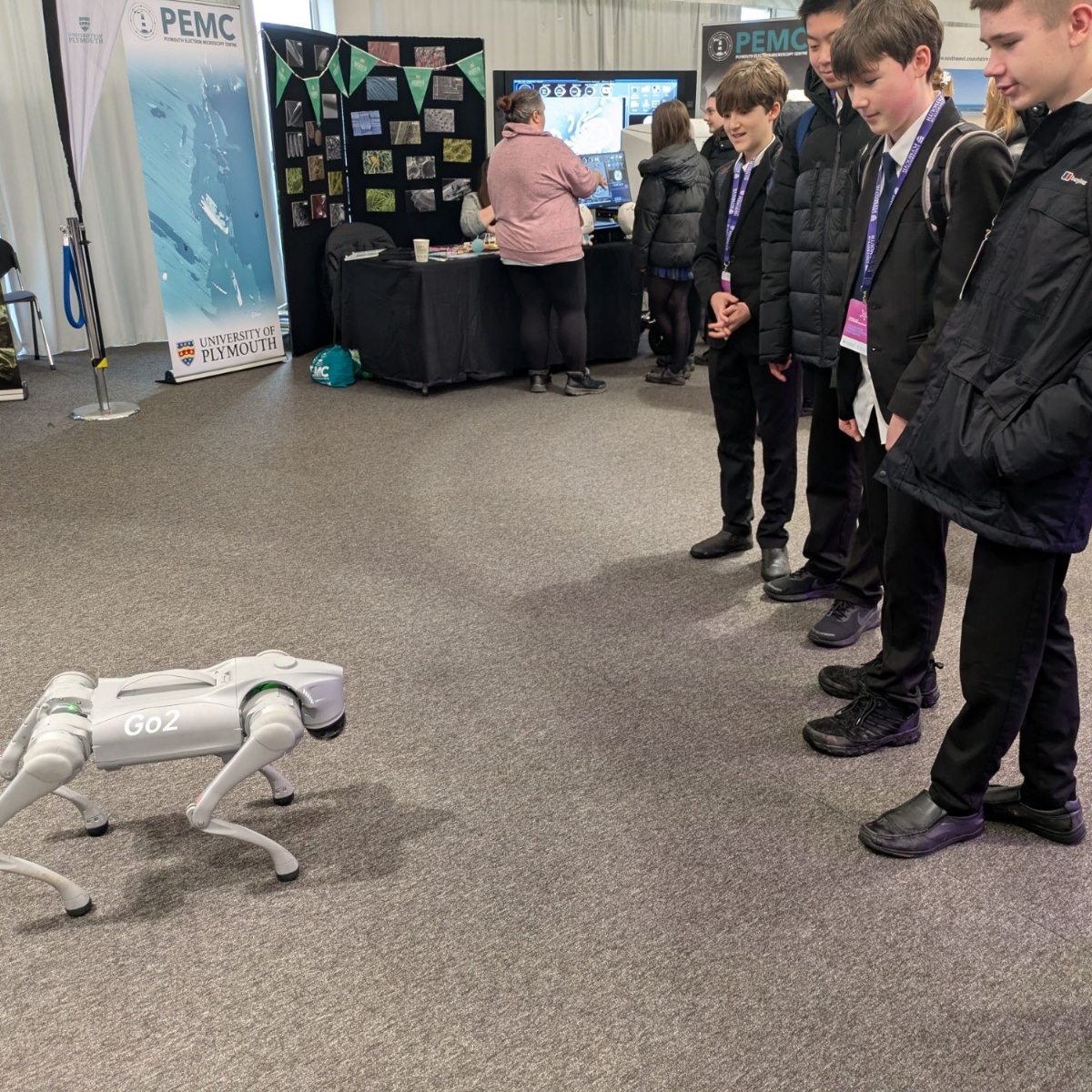 Coombe Dean School - Y9 Science & Engineering Showcase Trip